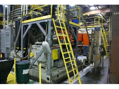 Injection Molding Machines: Uniloy 400 Ton 1600 Oz Structural Foam ...