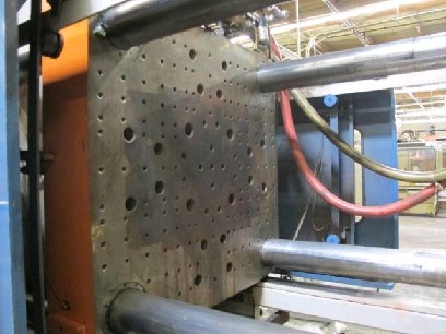 Injection Molding Machines: HPM 600 Ton 120 Oz with Command 9000 ...