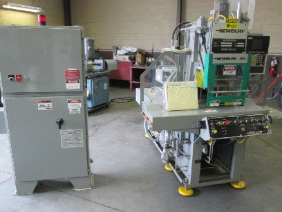 Injection Molding Machines: Newbury Vertical Shuttle 30 Ton 2.7 Oz with ...