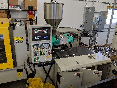 Injection Molding Machines: 2002 Arburg 33 Ton 2.3 Oz Allrounder with ...